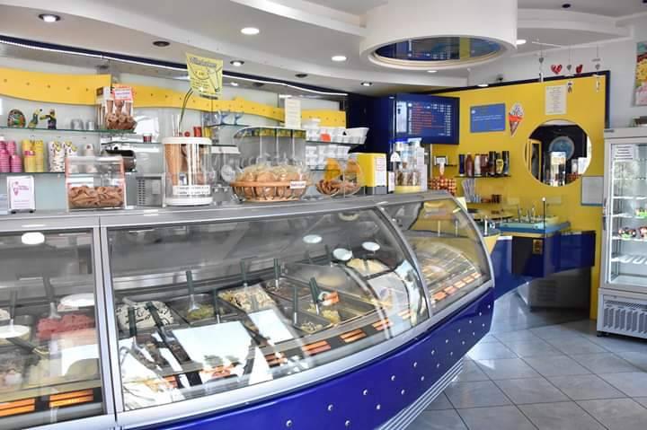 Esercizio commerciale in vendita a Alba Adriatica