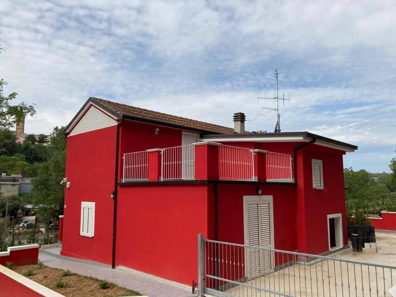 Villa in vendita a Nereto