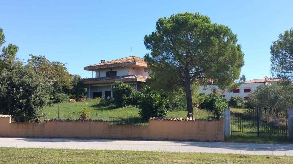 Villa in vendita a Sant'Omero