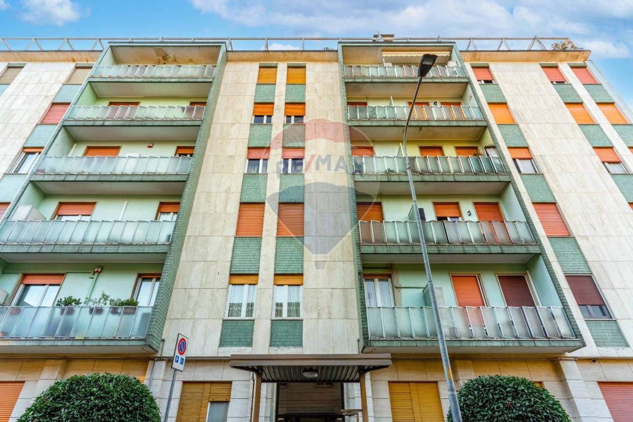 Appartamento in vendita a Rho