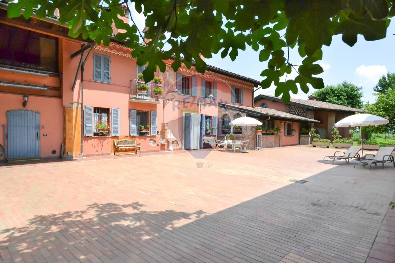 Rustico in vendita a Pieve Porto Morone