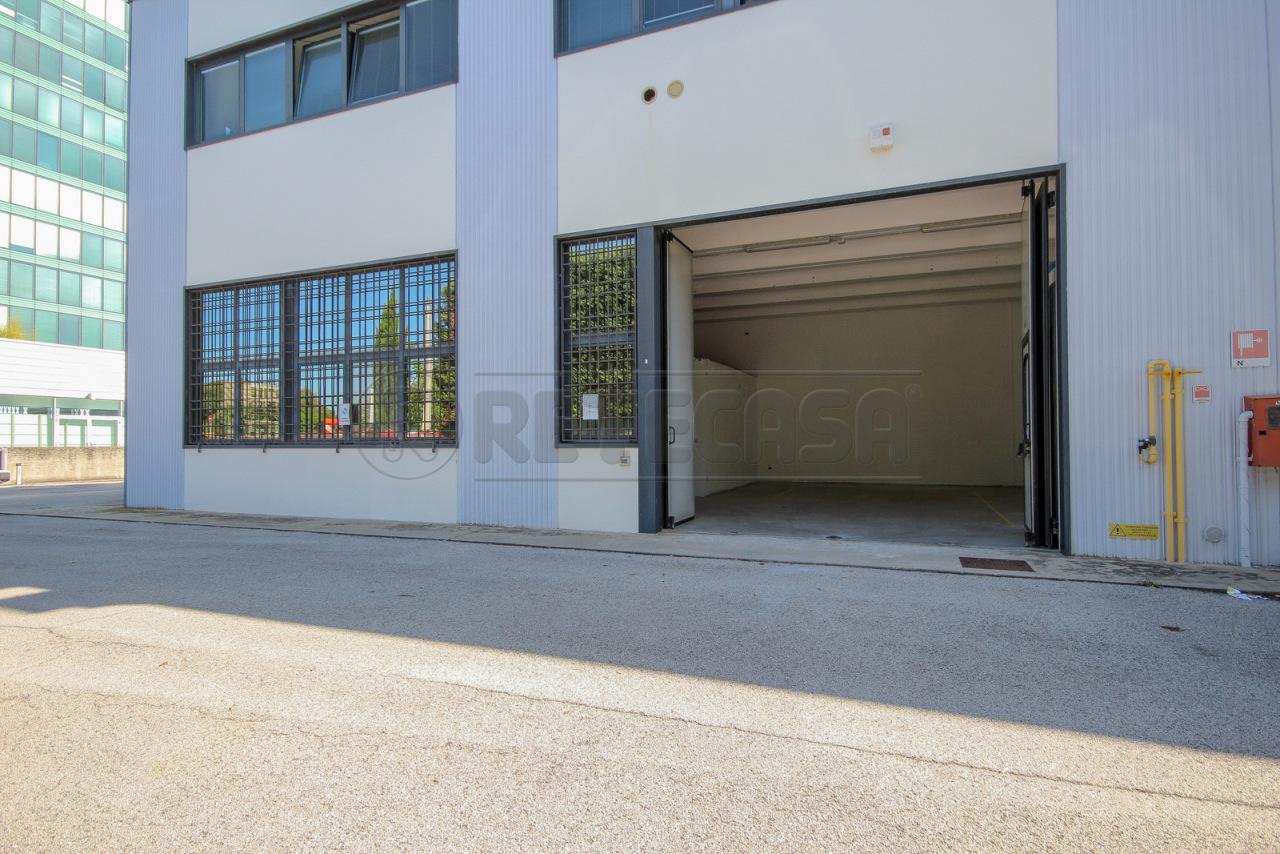 Capannone in affitto a Torri Di Quartesolo