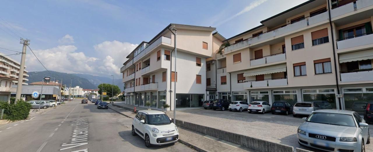 Negozio in vendita a Cassola