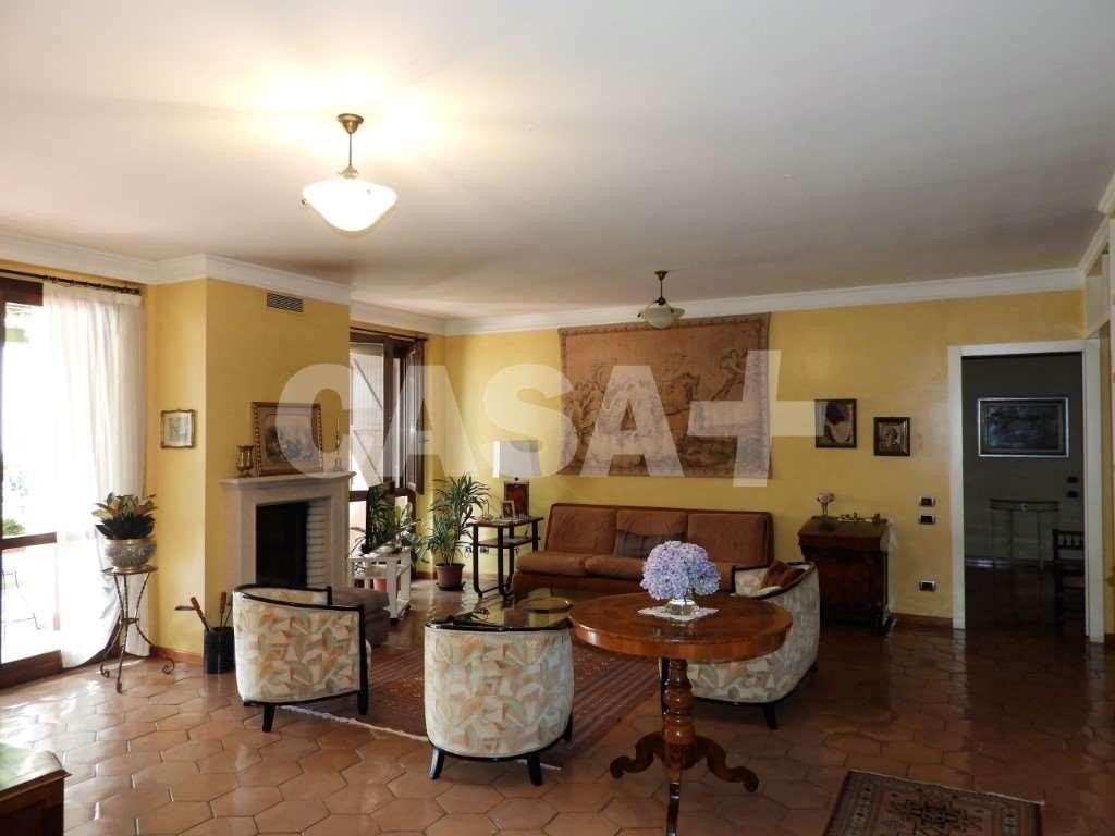 Appartamento in vendita a Casciago