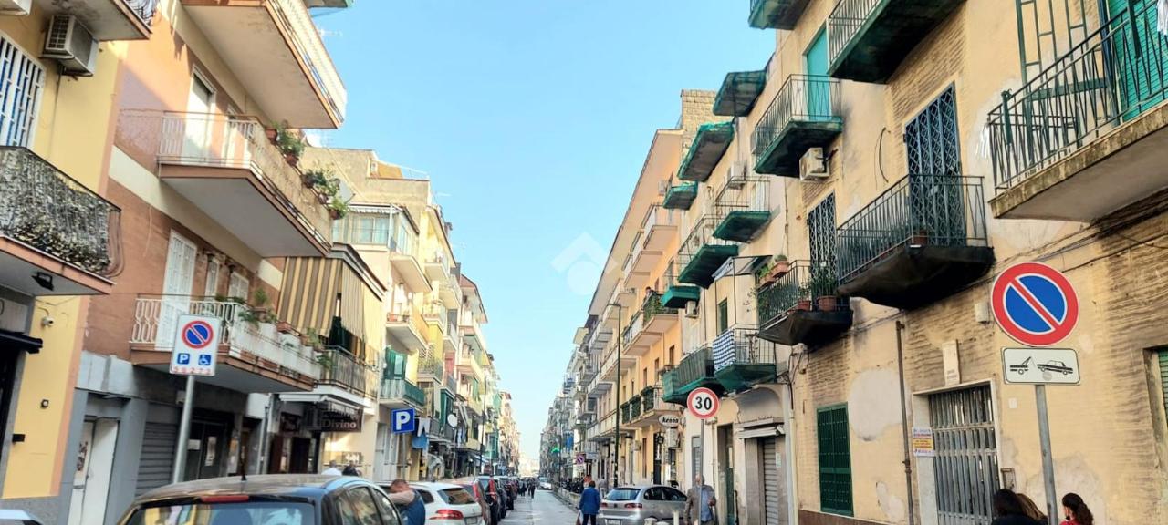 Magazzino in affitto a Napoli