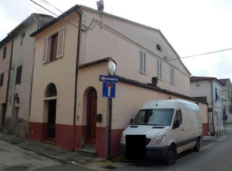 Appartamento in vendita a Cascina