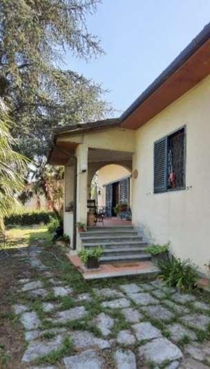 Villa unifamiliare in vendita a Crespina Lorenzana