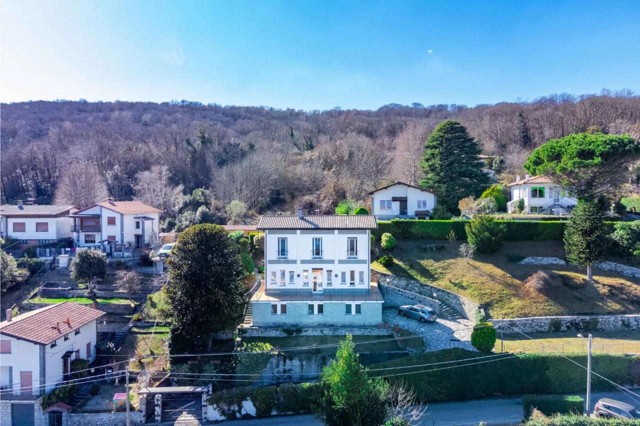 Villa in vendita a Lesa