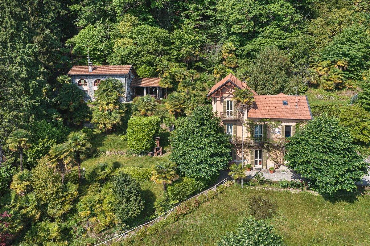 Villa in vendita a Meina
