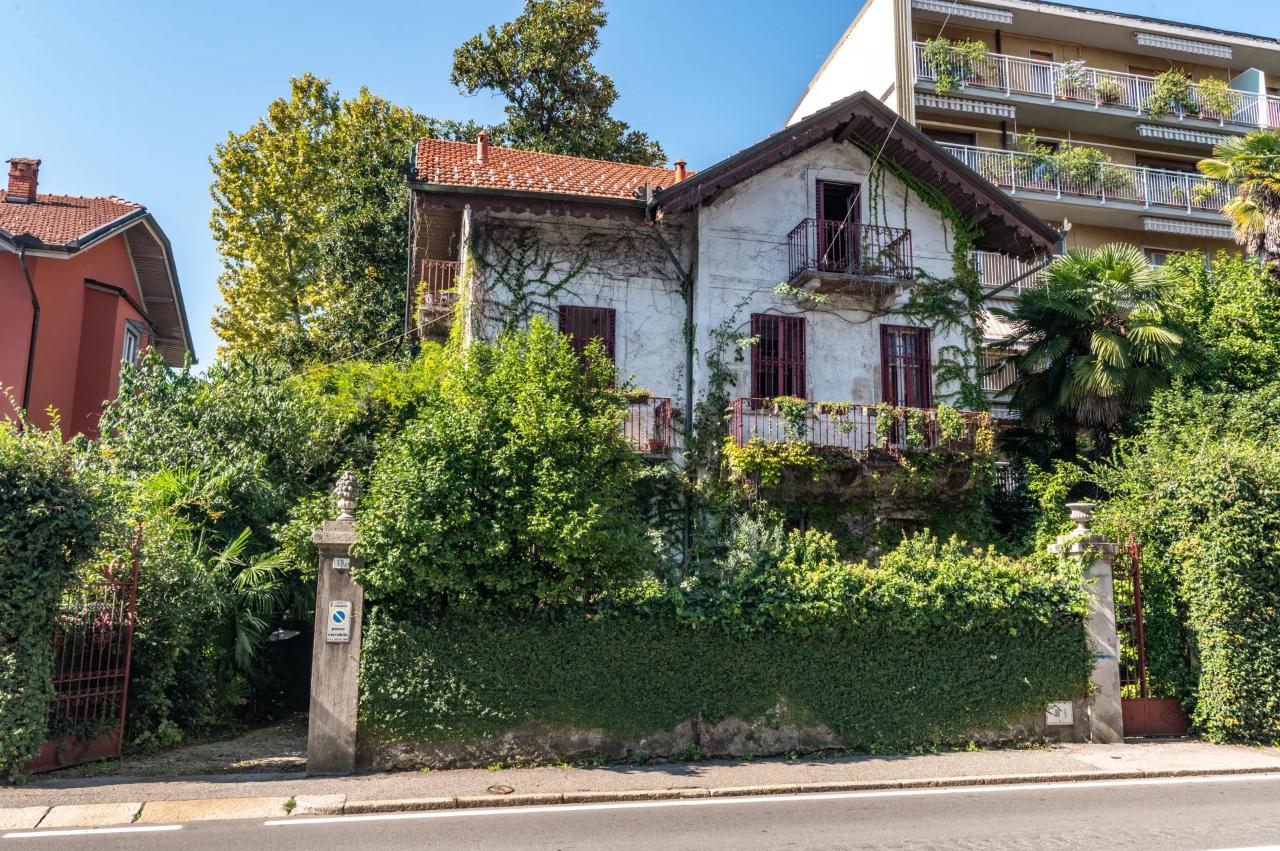 Villa in vendita a Verbania