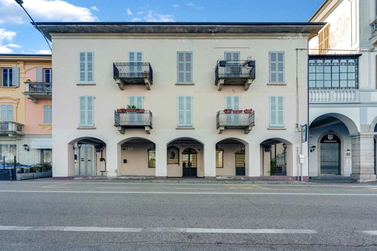 Negozio in affitto a Lesa