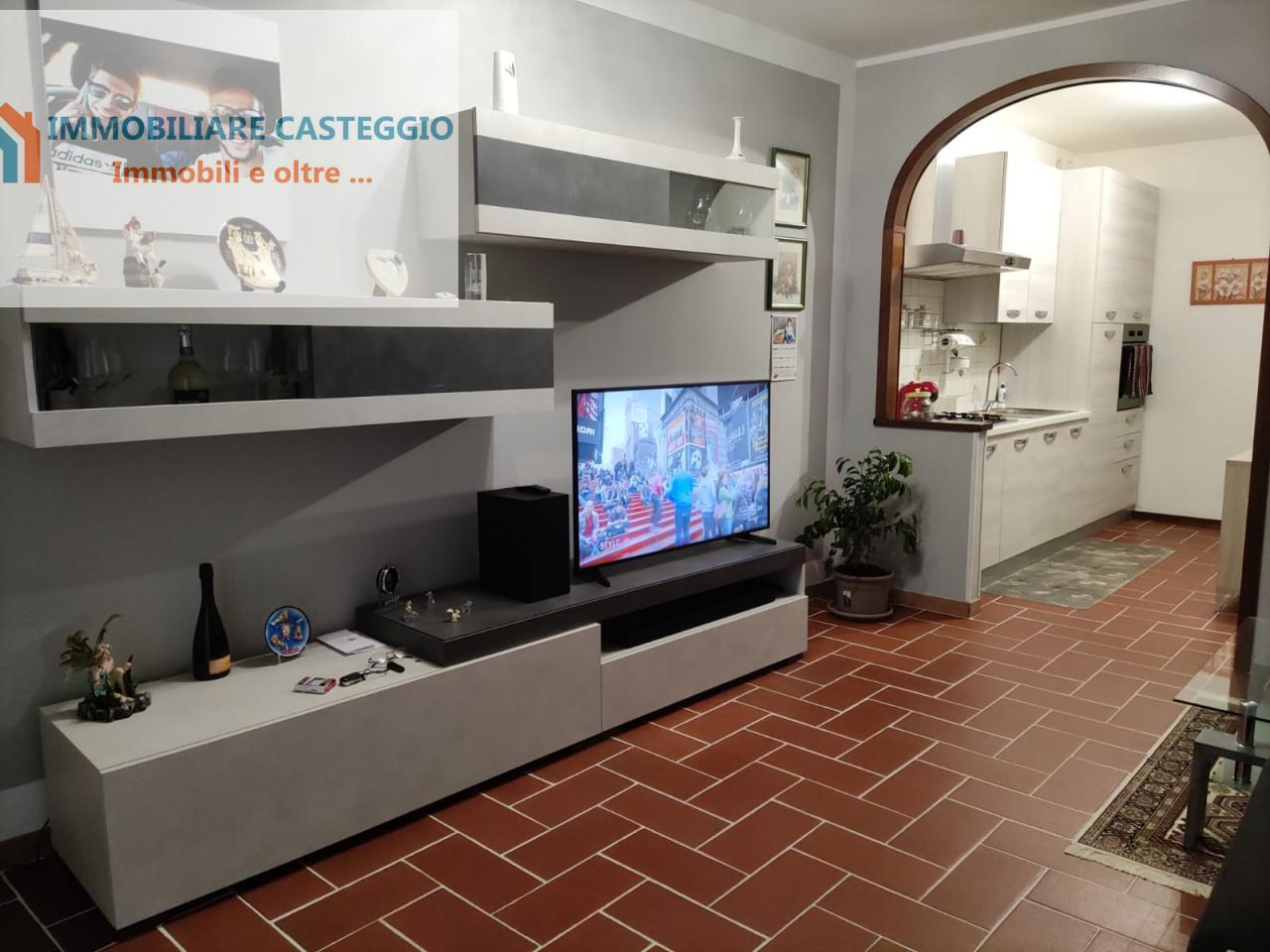 Casa indipendente in vendita a Casteggio