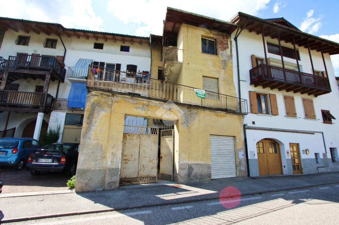 Palazzo in vendita a Nogaredo