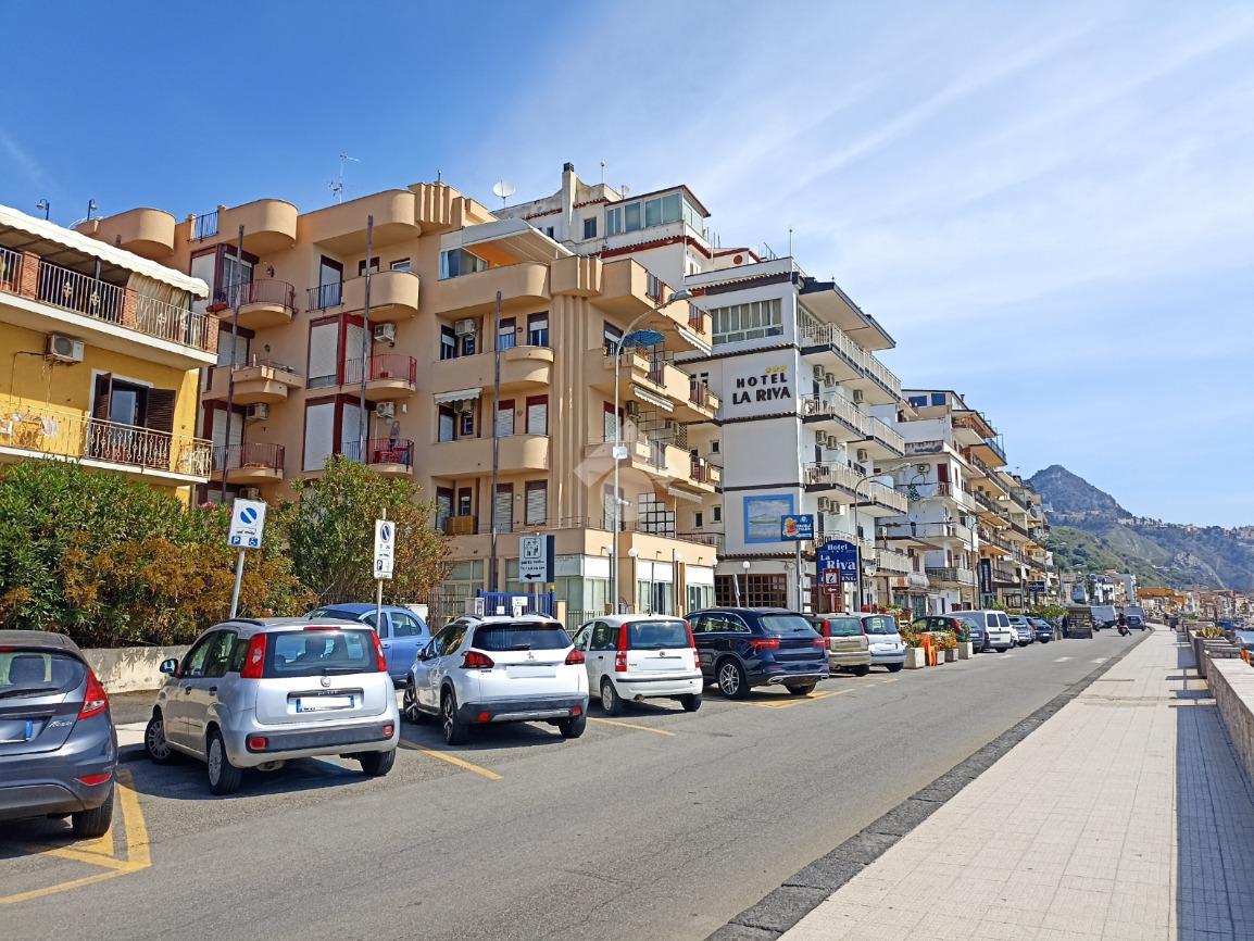 Appartamento in vendita a Giardini Naxos