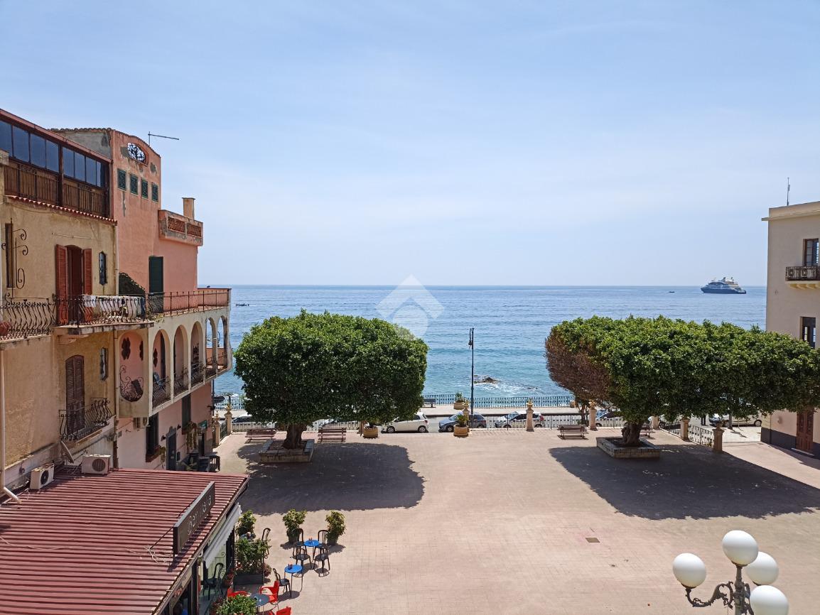 Appartamento in affitto a Giardini Naxos