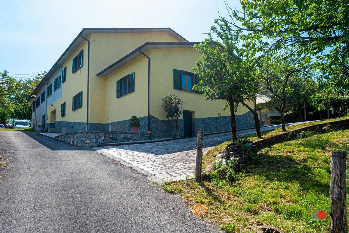 Villa in vendita a Castelnuovo Di Garfagnana