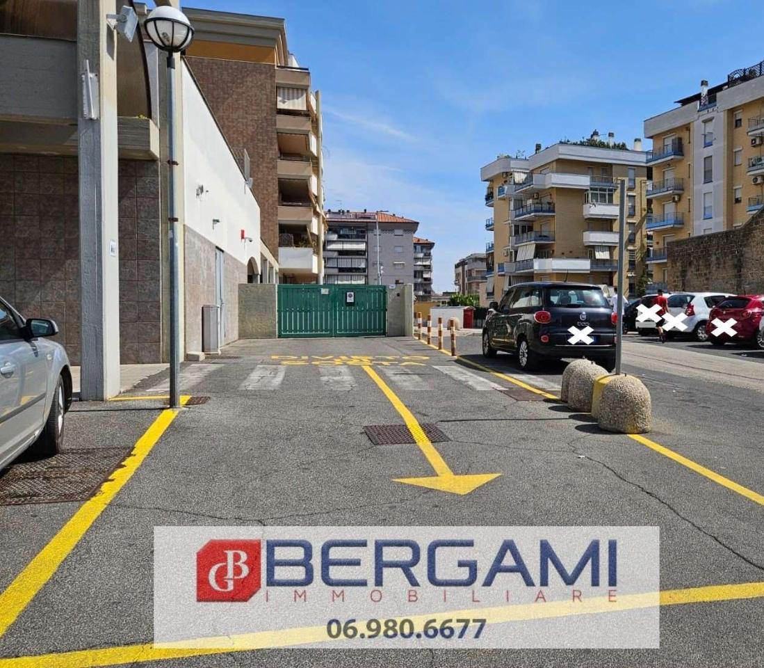 Locale commerciale in affitto a Nettuno