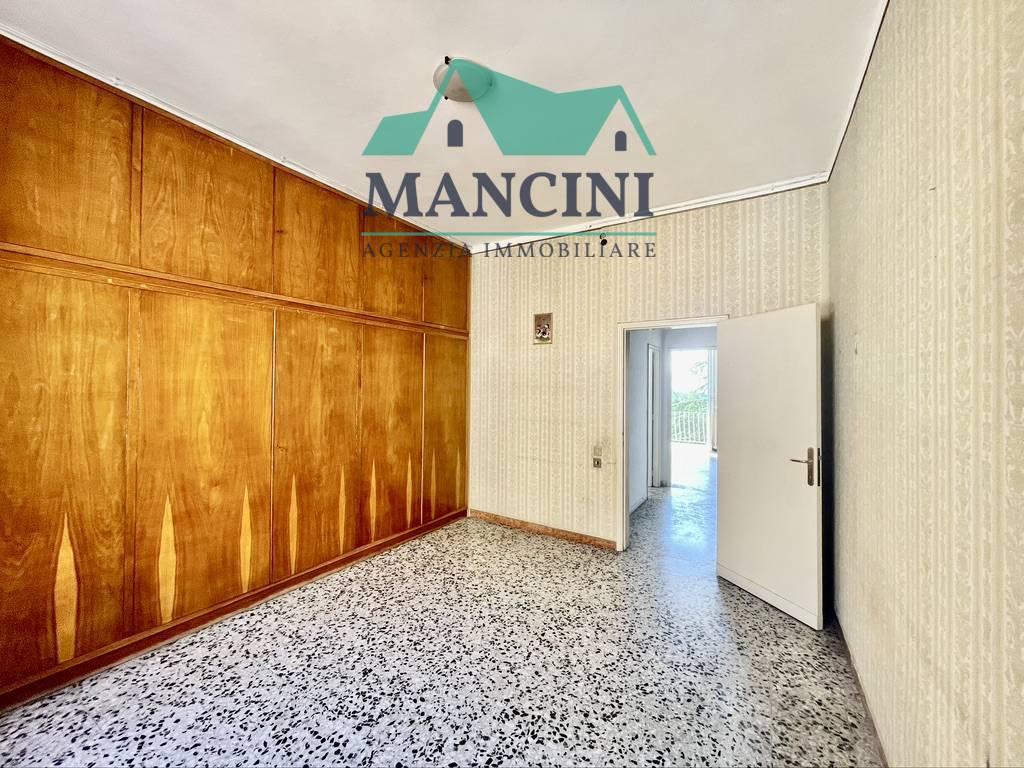 Appartamento in vendita a Jesi