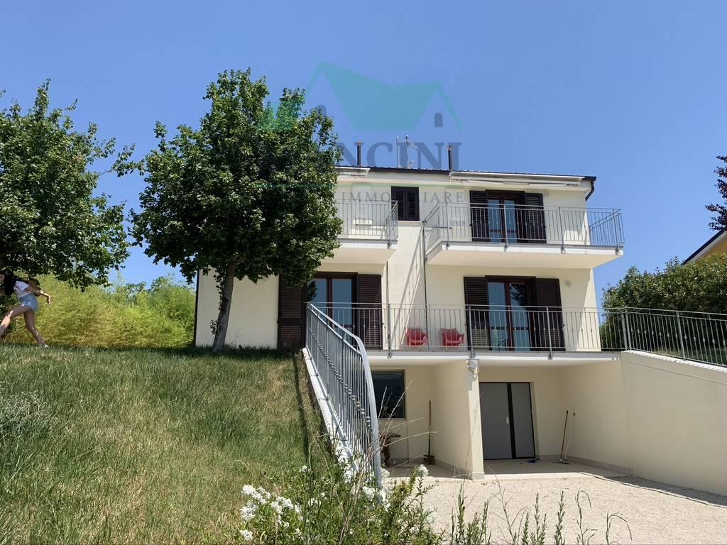 Villa a schiera in vendita a Cingoli