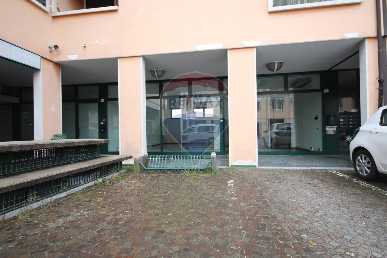 Negozio in vendita a Mestrino