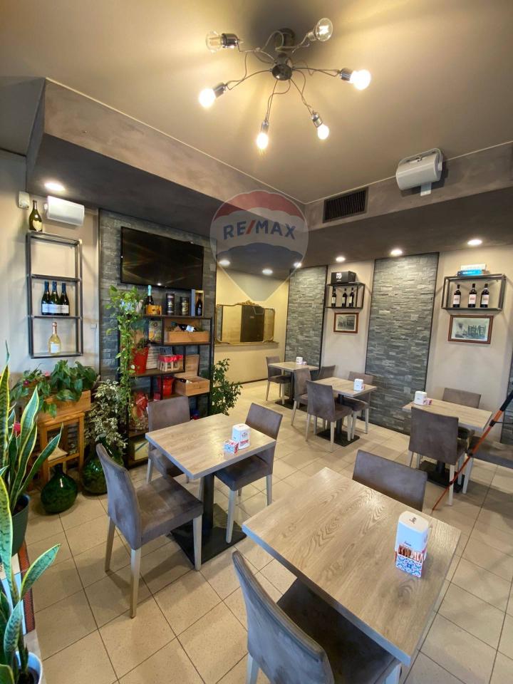 Esercizio commerciale in vendita a Veggiano