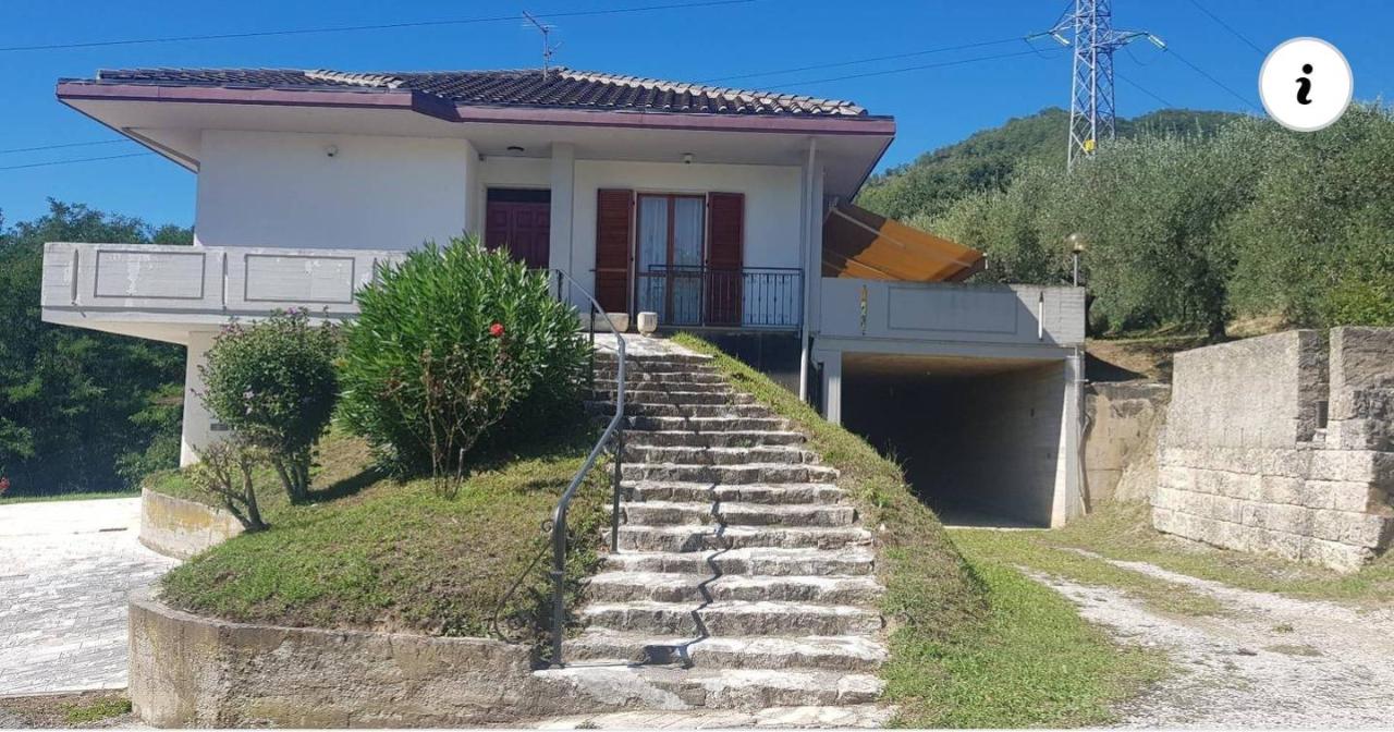 Villa in vendita a Venarotta