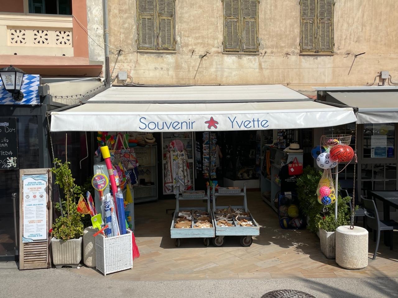 Cartoleria in vendita a Taggia