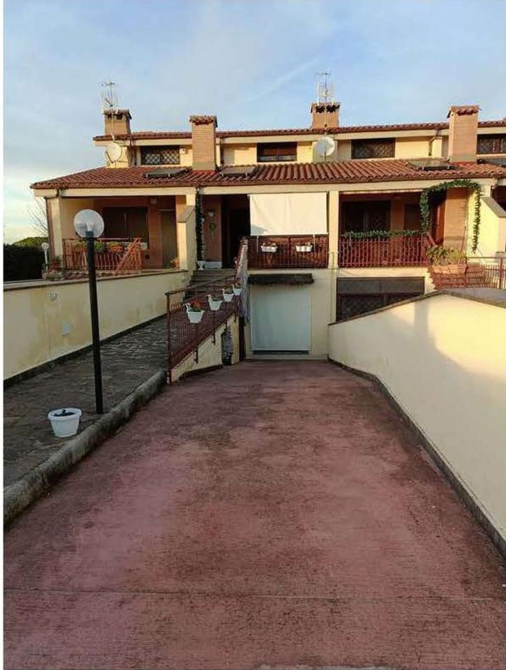Villa a schiera in vendita a Roma