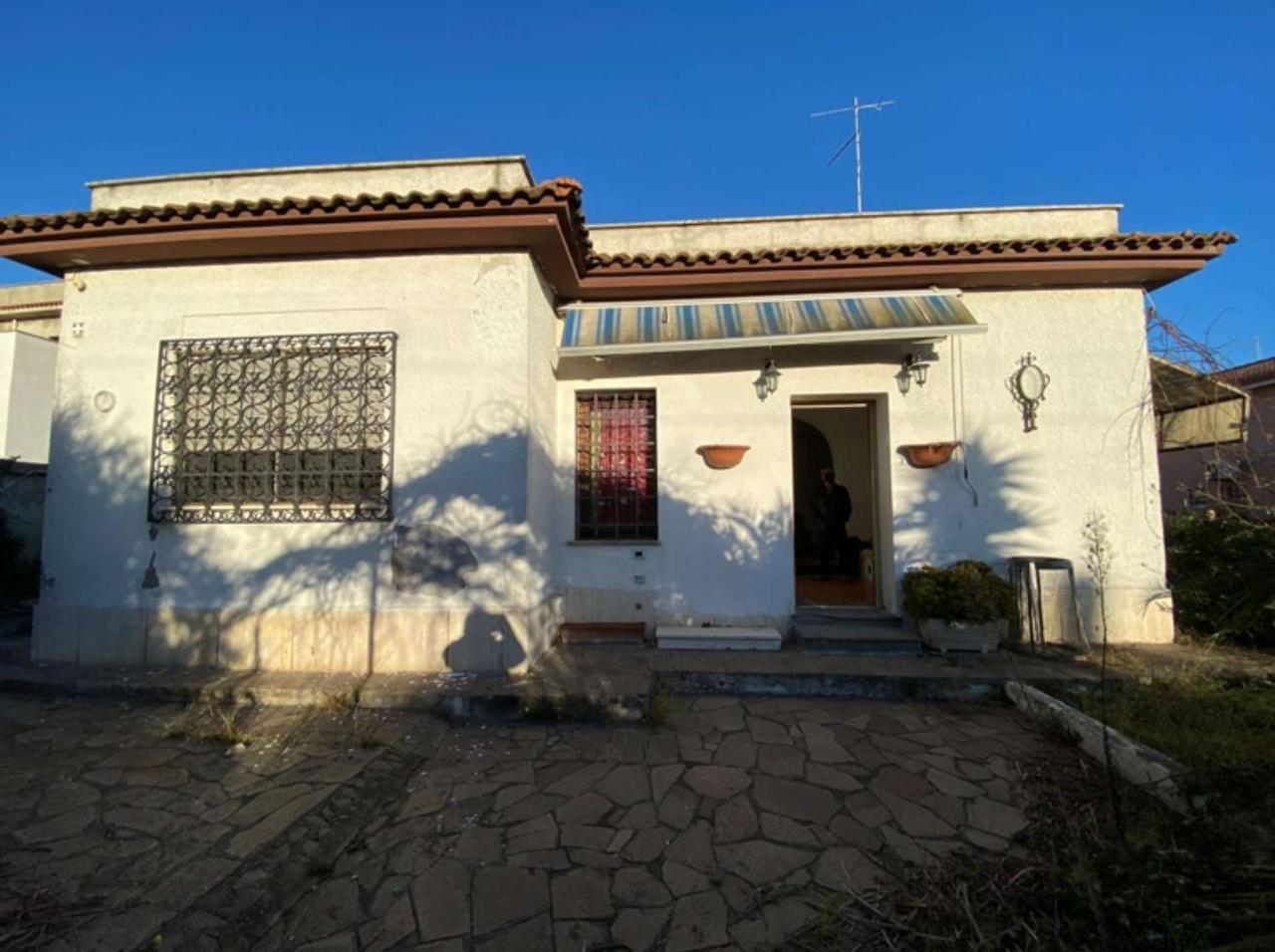 Villa bifamiliare in vendita a Ardea