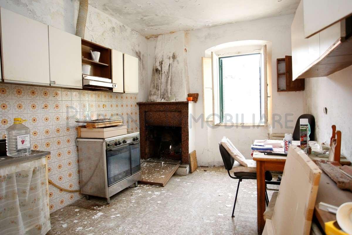 Appartamento in vendita a Carrara