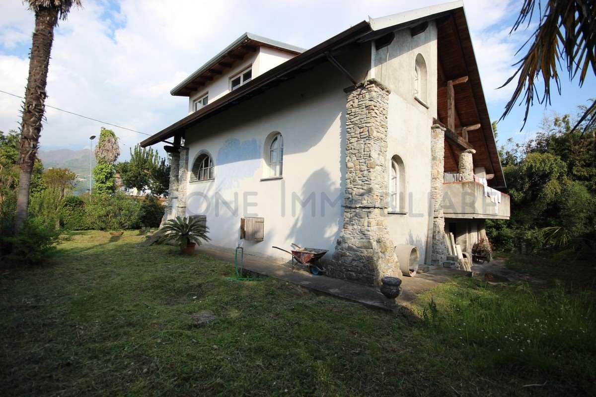 Appartamento in vendita a Massa