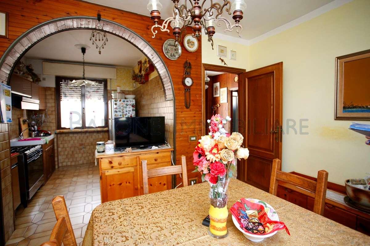 Villa a schiera in vendita a Massa