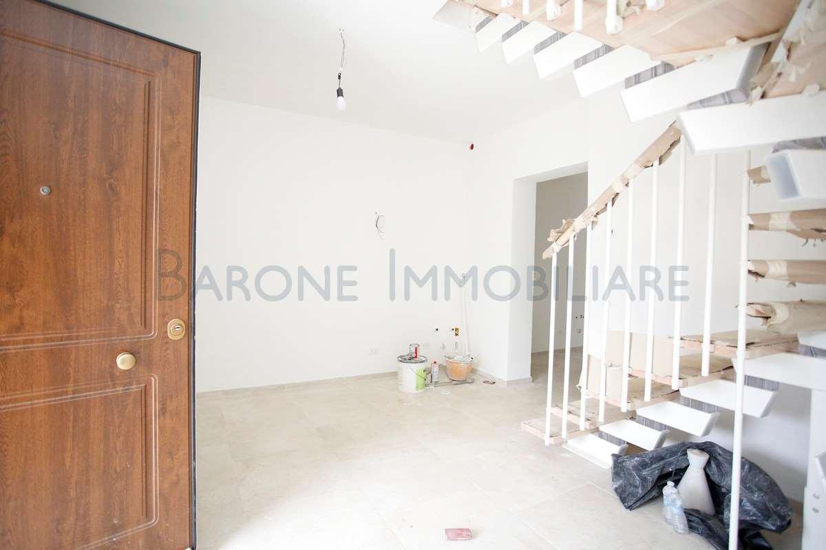 Villa bifamiliare in vendita a Massa