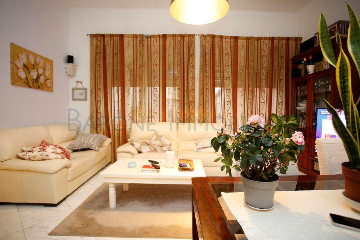 Appartamento in vendita a Carrara