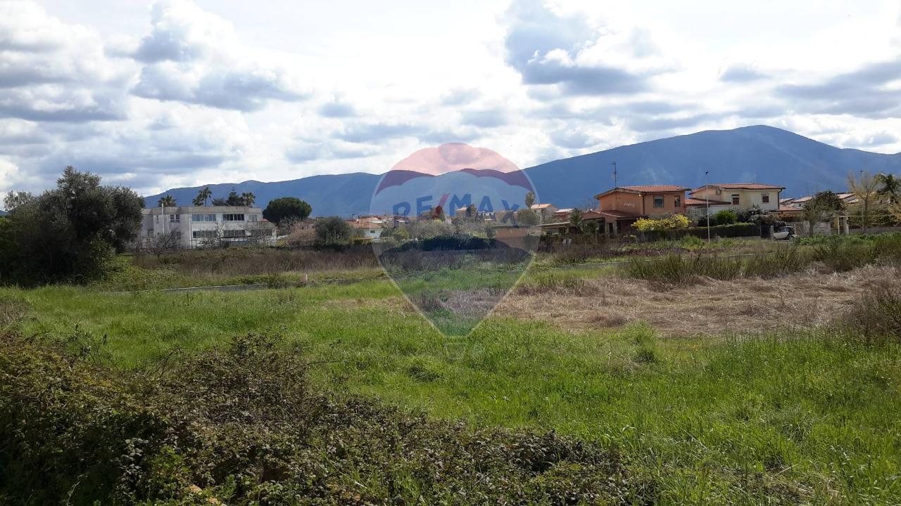 Terreno edificabile in vendita a Cellole