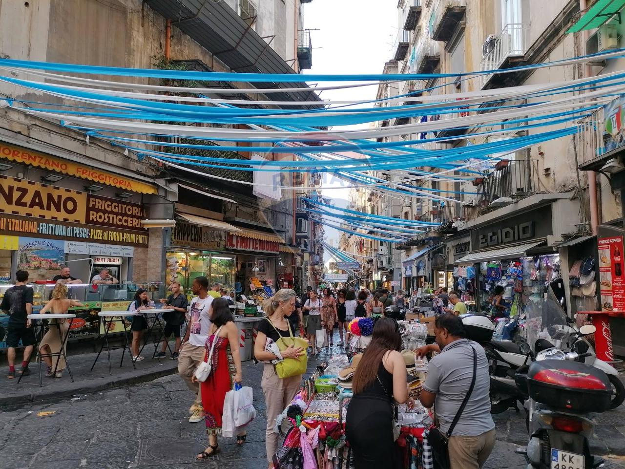 Appartamento in vendita a Napoli