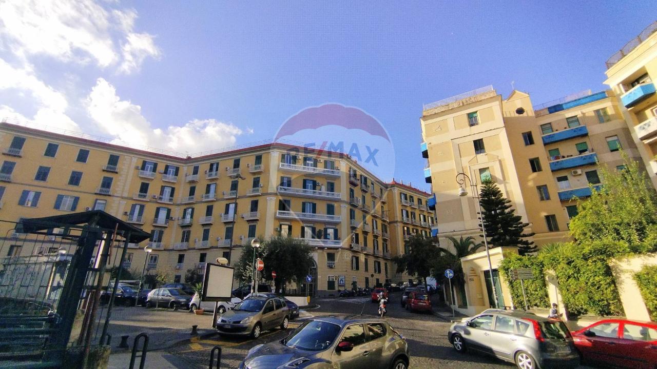 Appartamento in vendita a Napoli