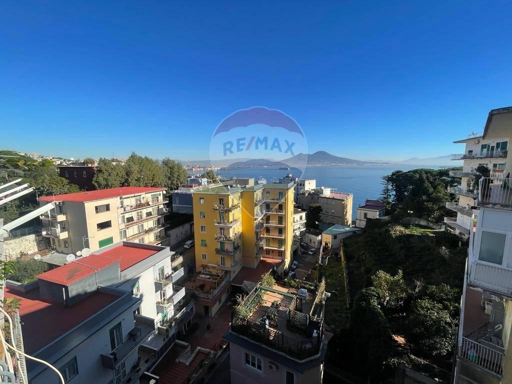Appartamento in vendita a Napoli