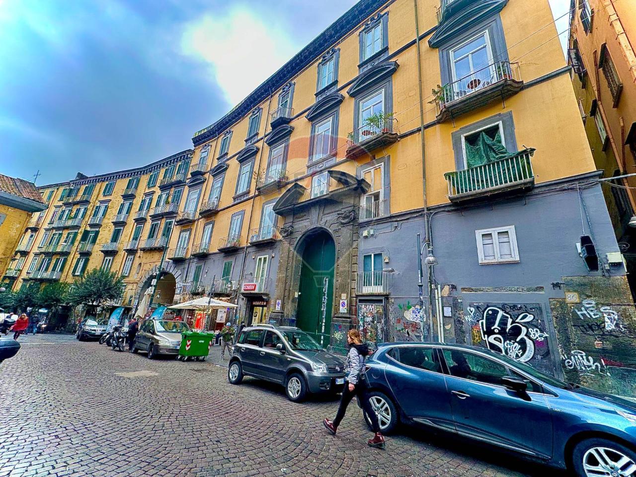 Appartamento in vendita a Napoli