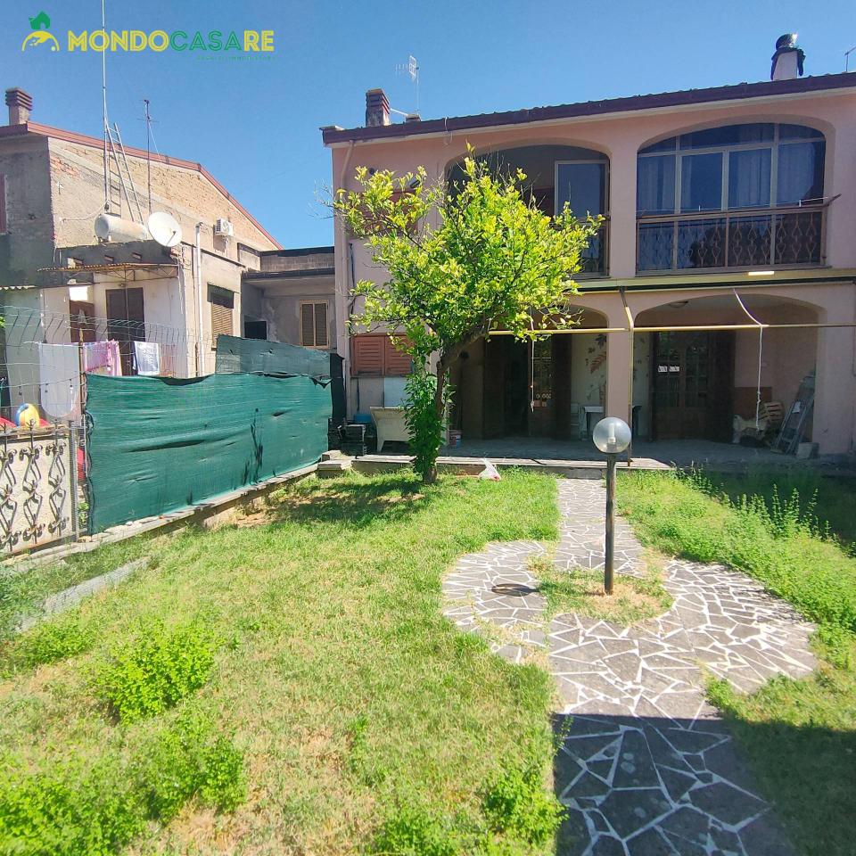 Casa indipendente in vendita a Montelibretti