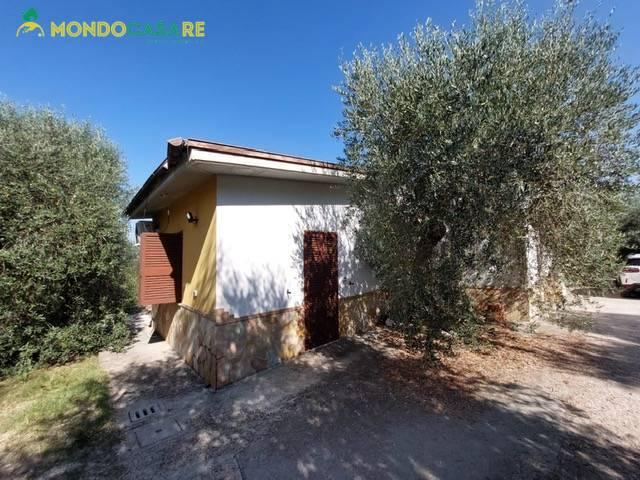 Casa indipendente in vendita a Montelibretti