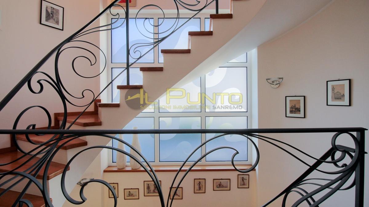 Villa in vendita a Sanremo