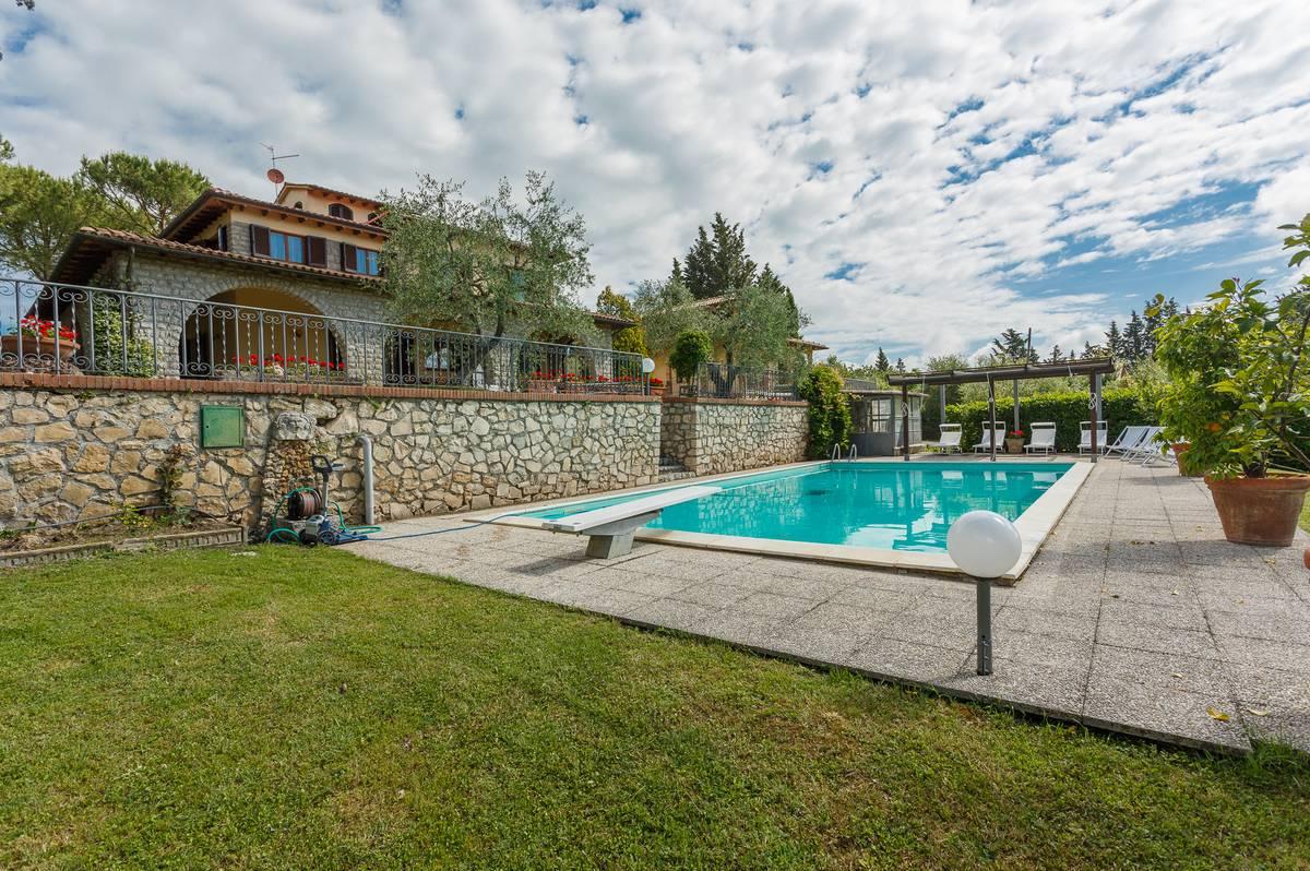 Villa in vendita a Cetona