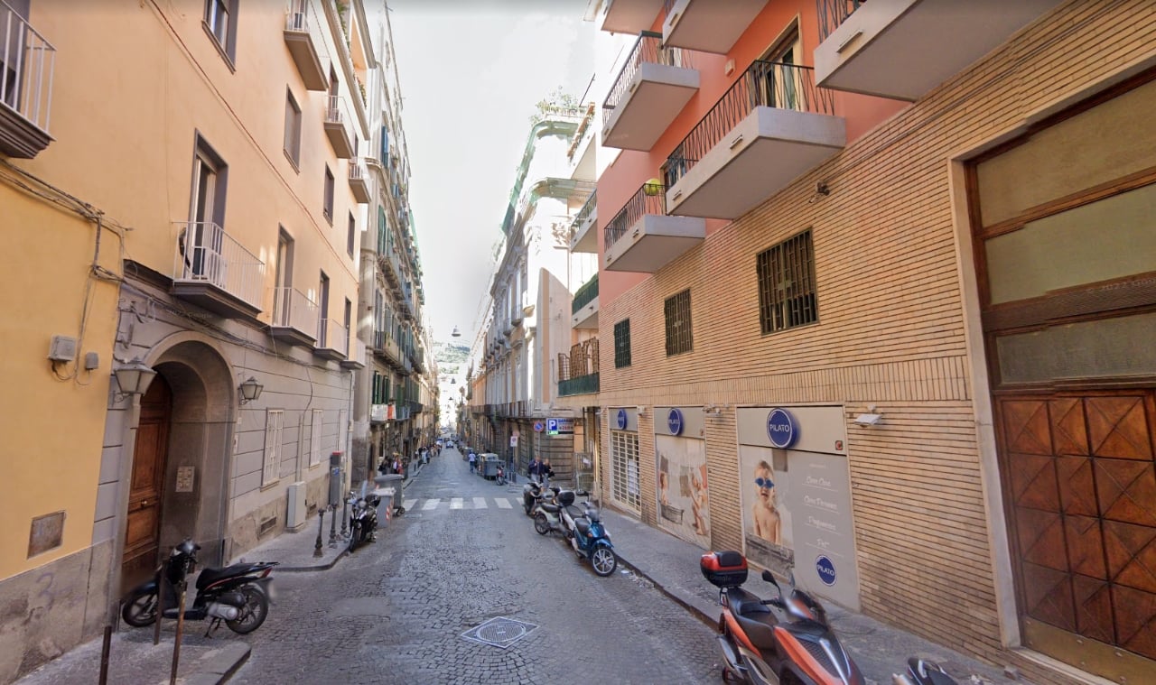 Appartamento in vendita a Napoli