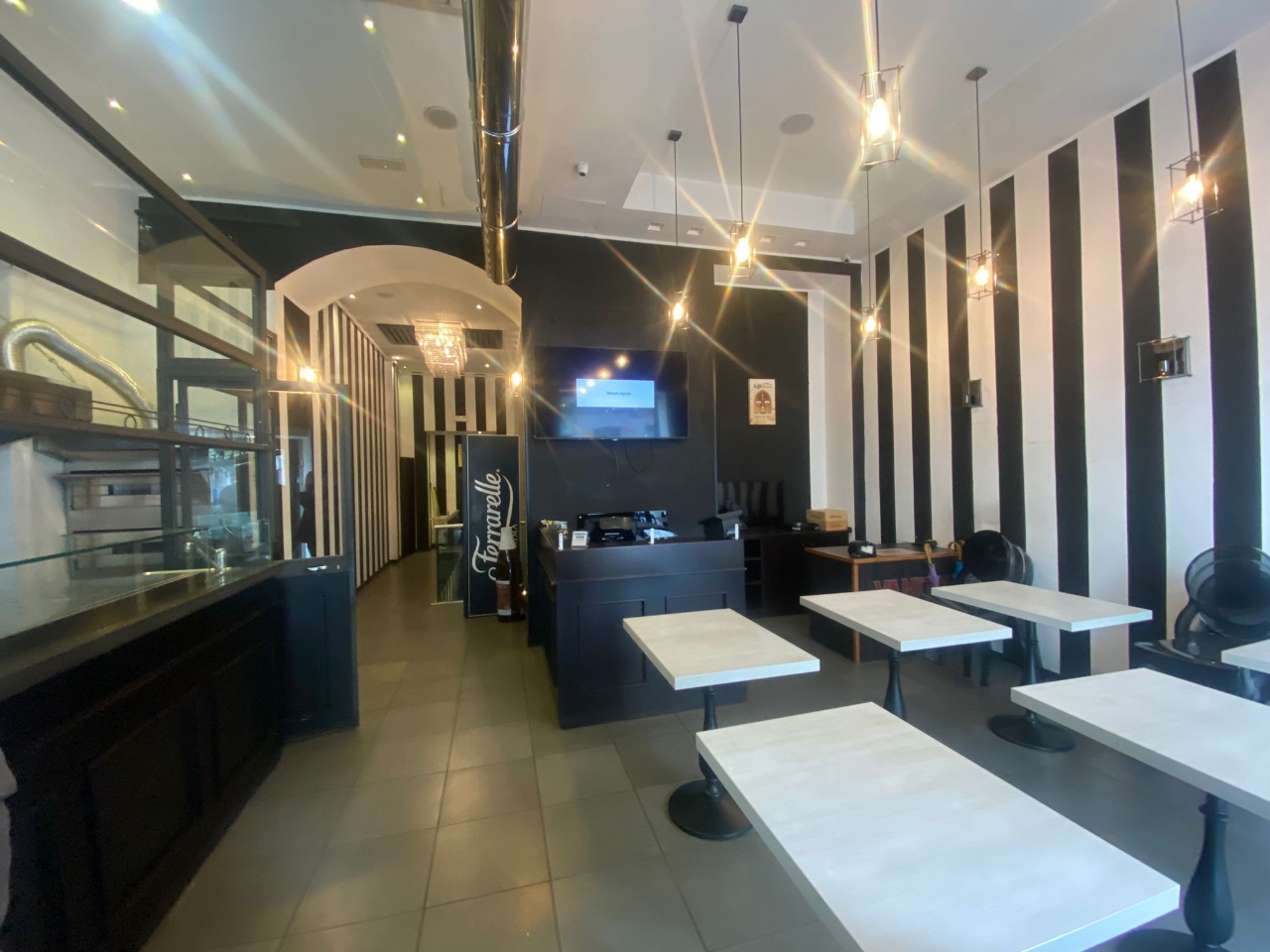 Negozio in affitto a Napoli