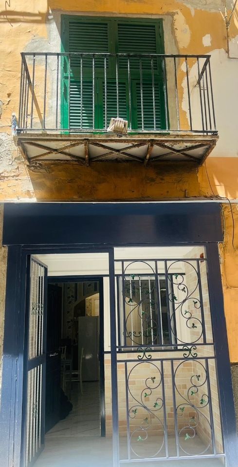 Negozio in vendita a Napoli