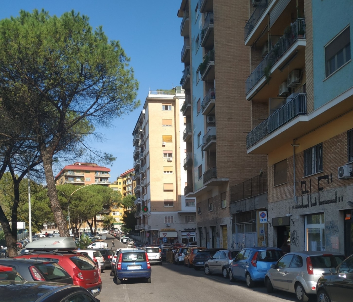 Negozio in affitto a Roma