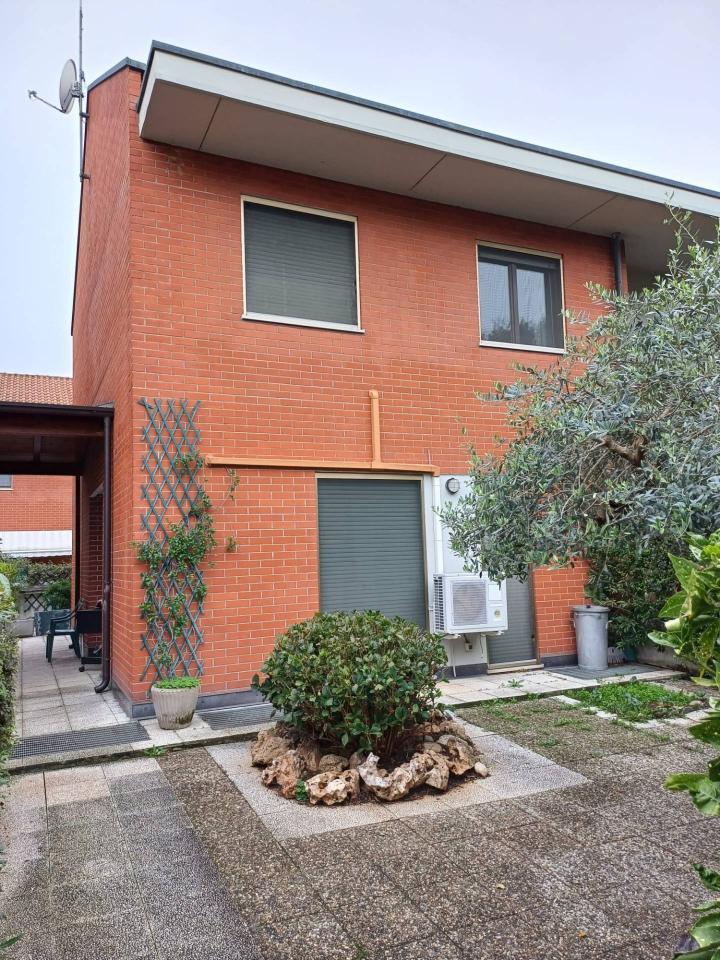 Villa a schiera in vendita a Castano Primo