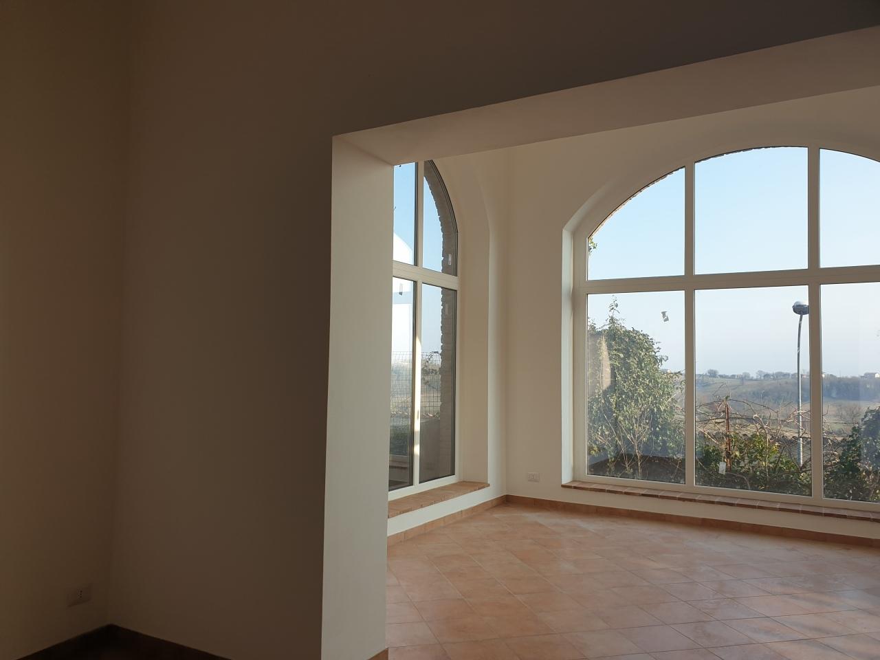 Appartamento in vendita a Montecastrilli