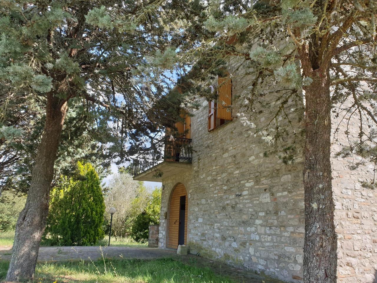 Casa indipendente in vendita a Baschi